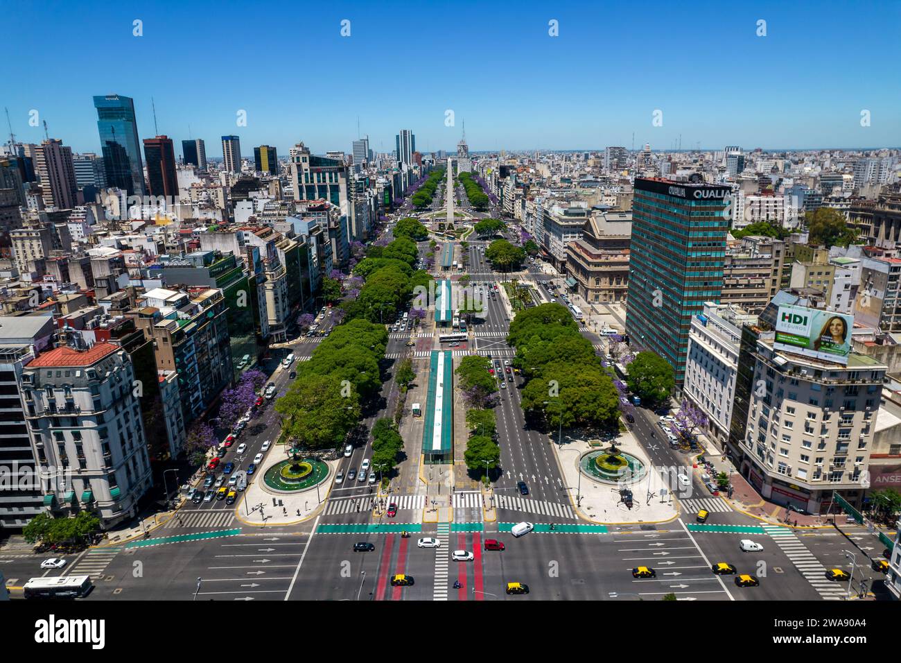 Beautiful aerial footage of the 9 of July avenue, the Republic plaza ...