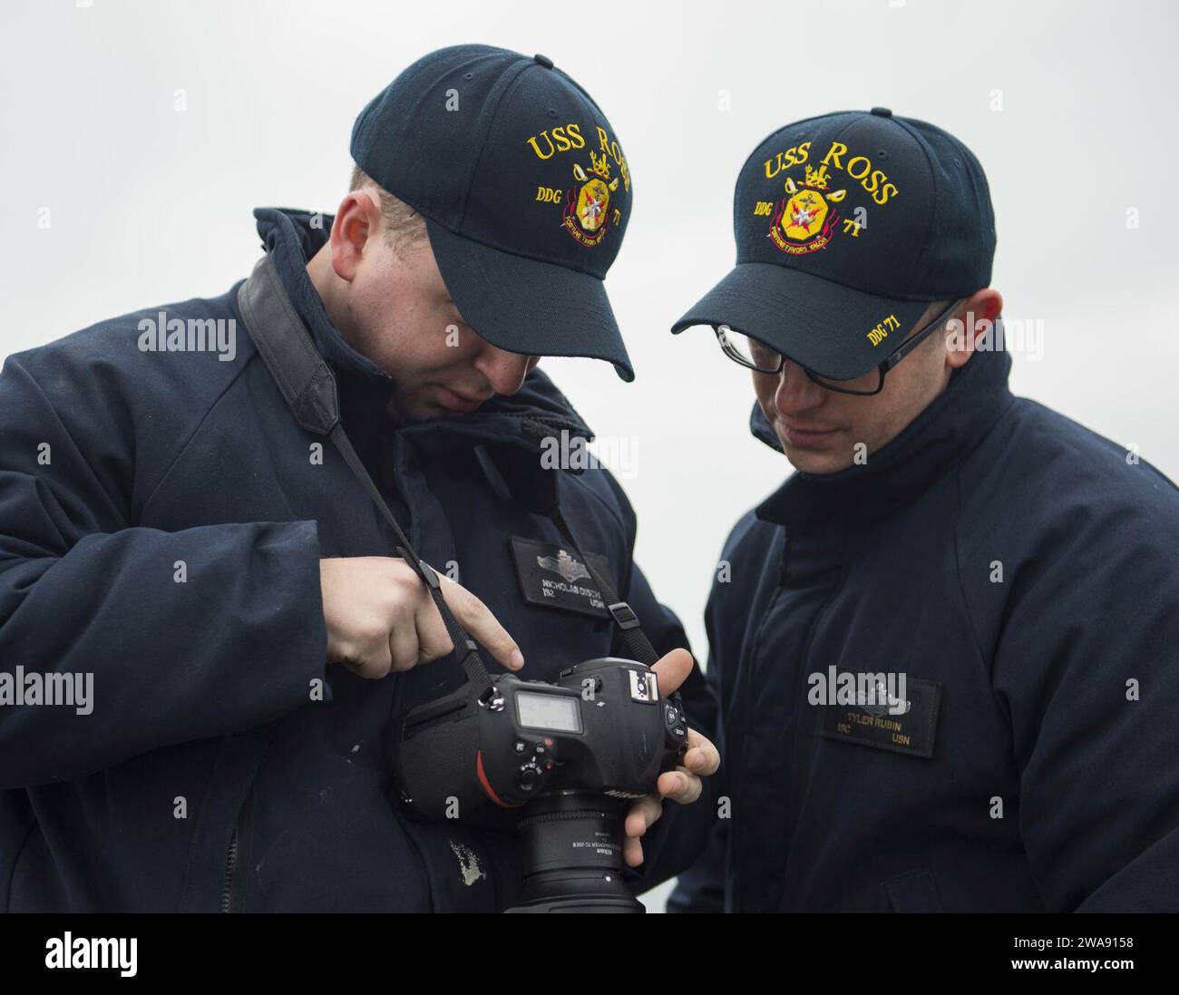 U s navy intelligence specialist 2nd hi-res stock photography and ...
