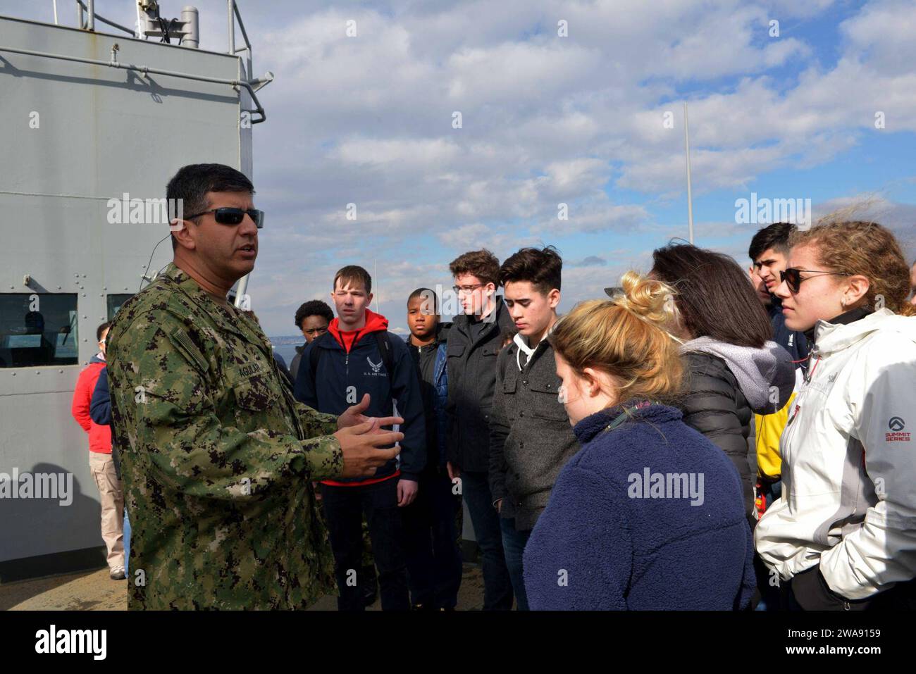 Us naval reserve forces hi-res stock photography and images - Alamy