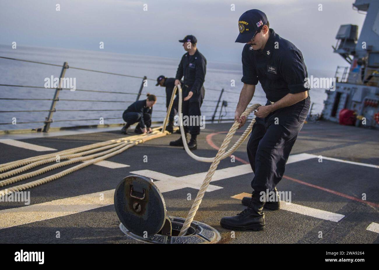 Cryptologic technician interpretive hi-res stock photography and images ...