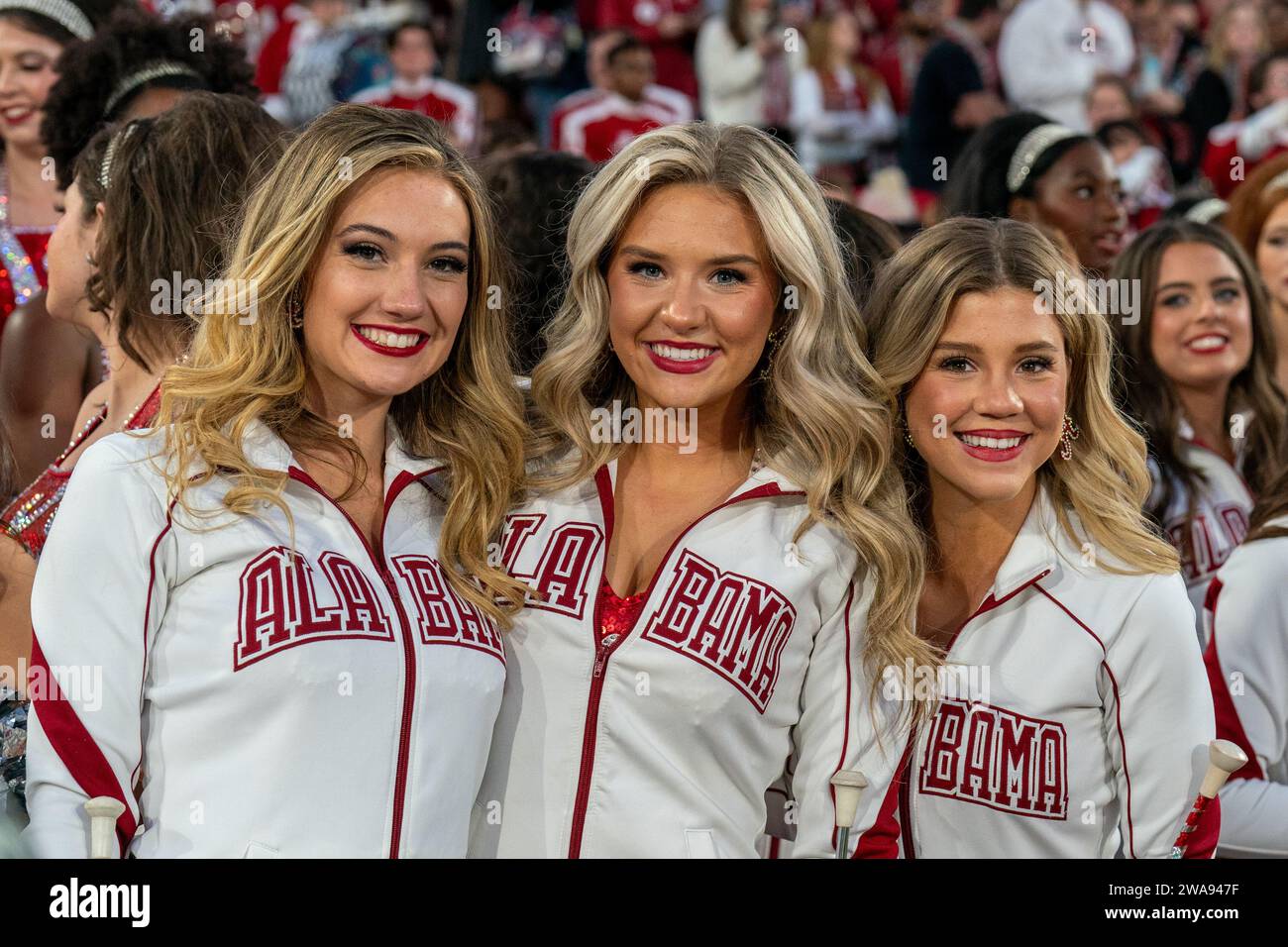 Alabama cheerleaders hi-res stock photography and images - Alamy