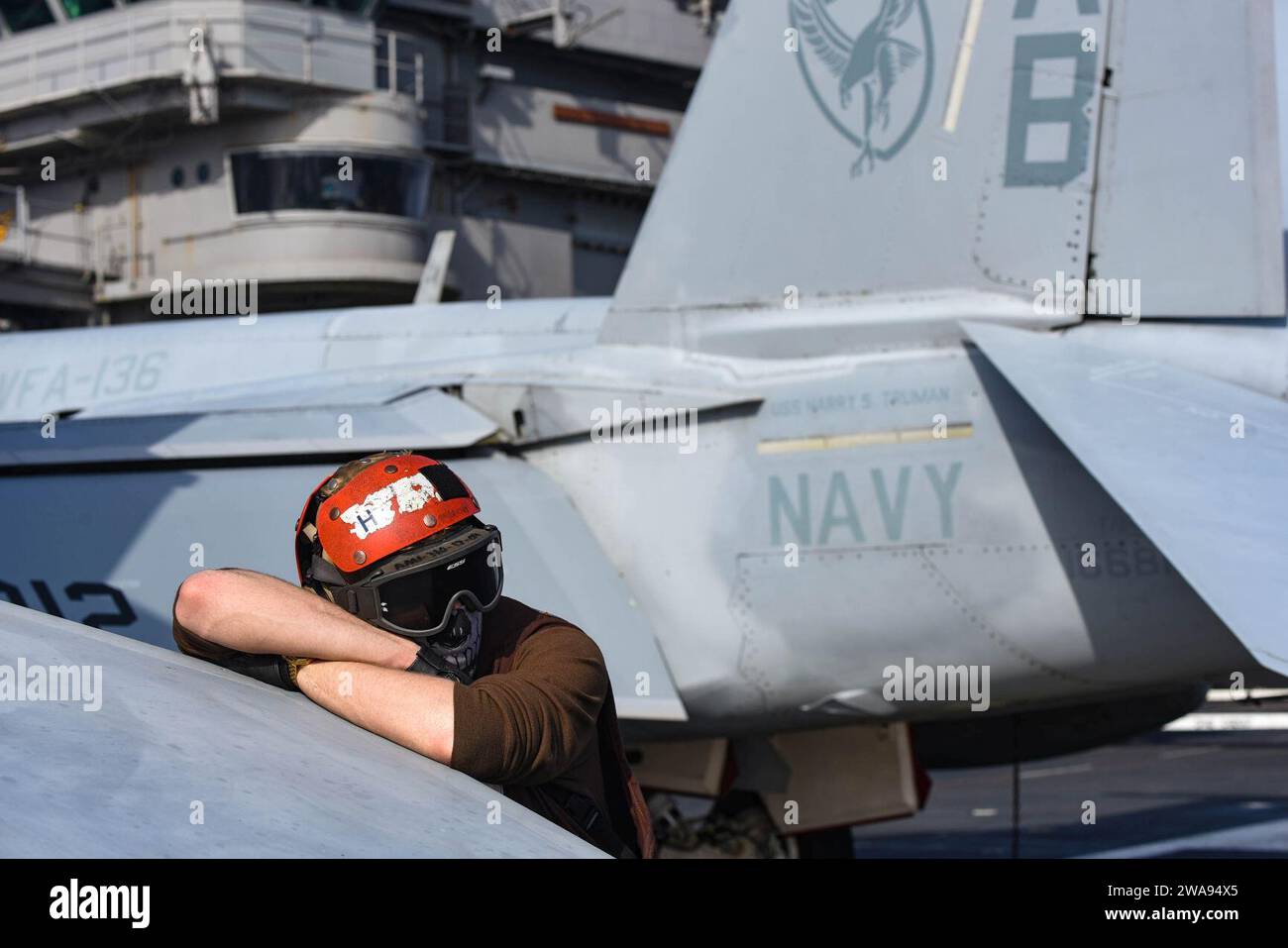Dragon slayers hi-res stock photography and images - Alamy