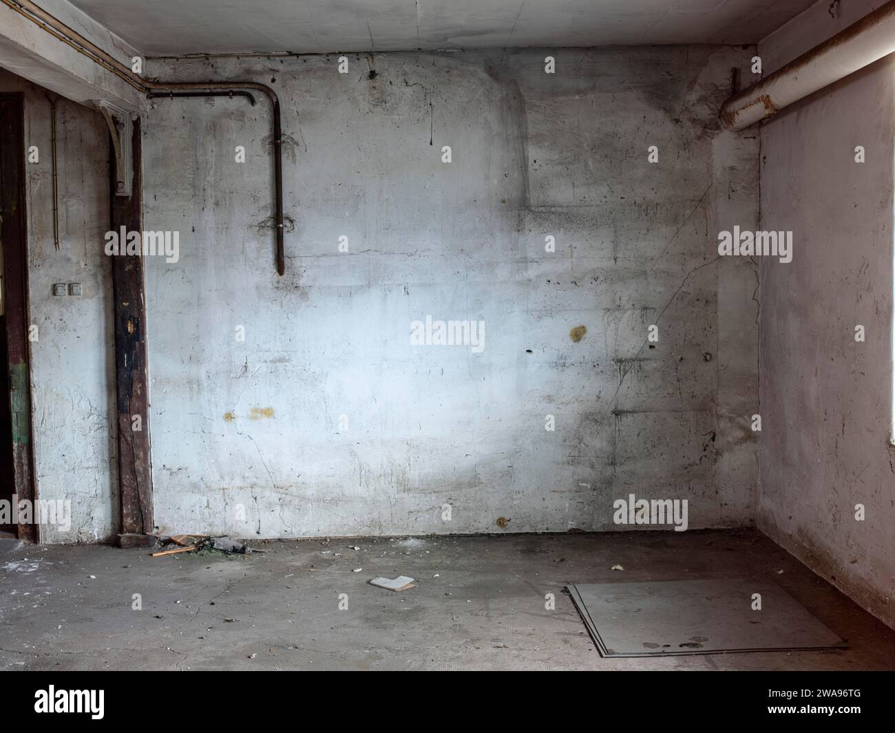 Empty Abandoned Building Wallpaper A Corridor In An Abandoned Building