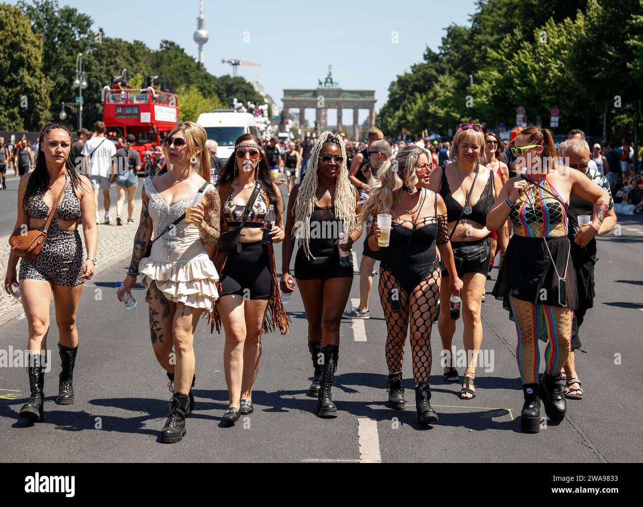 Techno fans celebrate Rave the Planet in Berlin, Berlin, 08.07.2023 ...