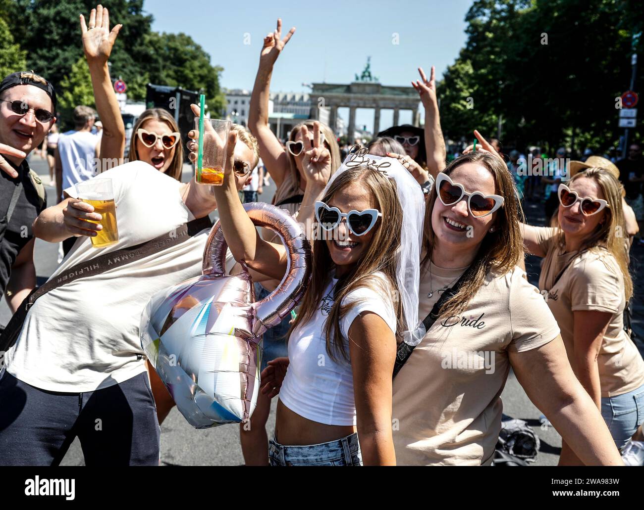 Techno fans celebrate Rave the Planet in Berlin, Berlin, 08.07.2023 ...