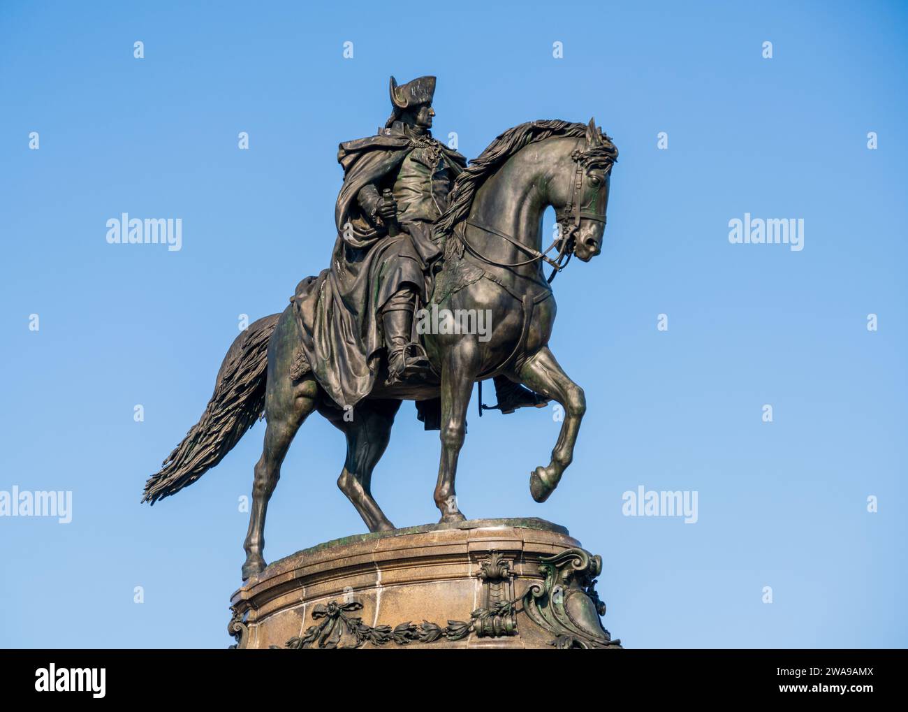 The Washington Monument in Philadelphia at Eakins Oval, near the ...