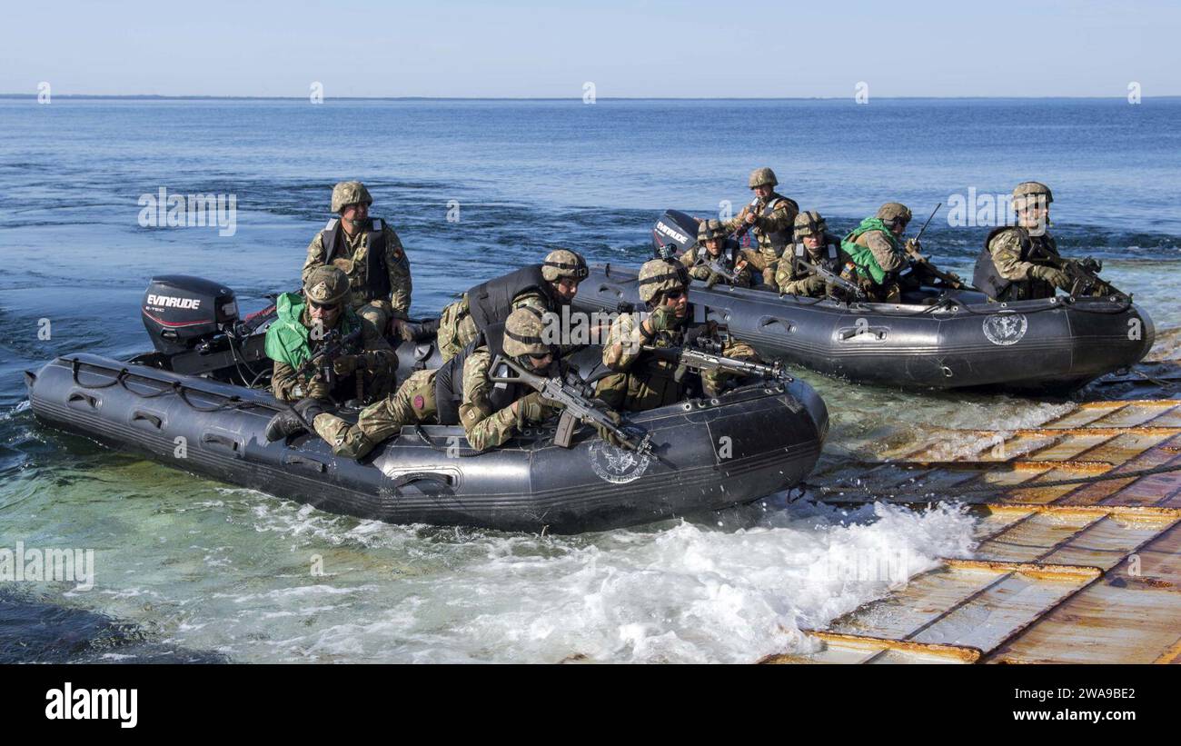 307th regiment infantry hi-res stock photography and images - Alamy