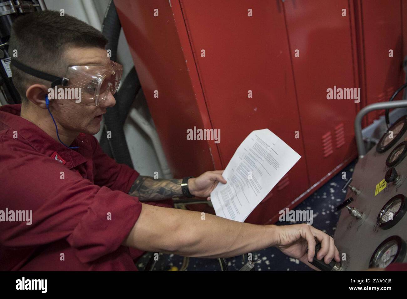 Military communication apparatus hi-res stock photography and images ...