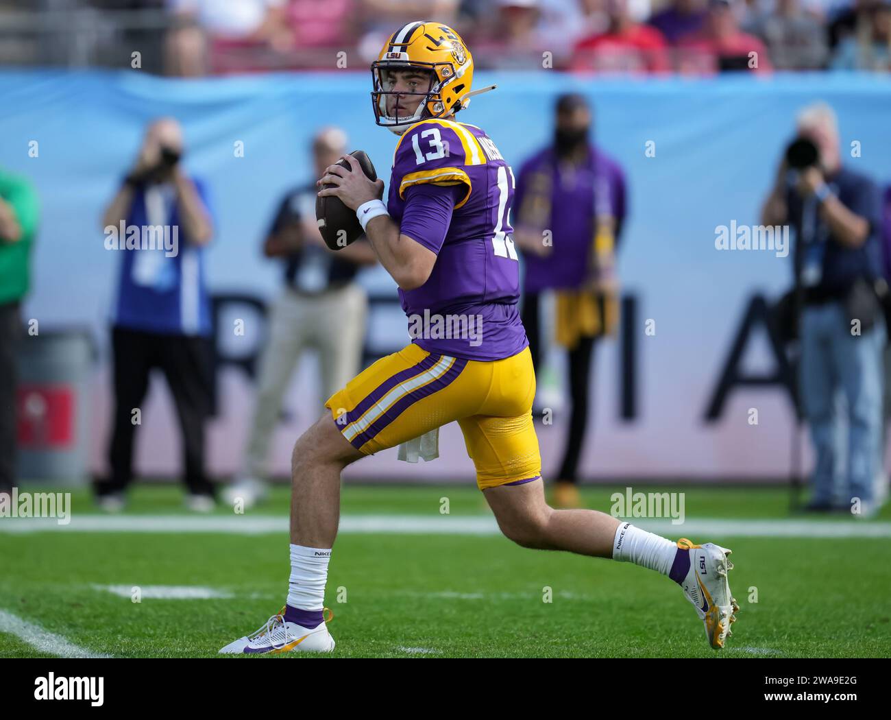 Tampa, United States. 01st Jan, 2024. LSU Tigers quarterback Garrett ...