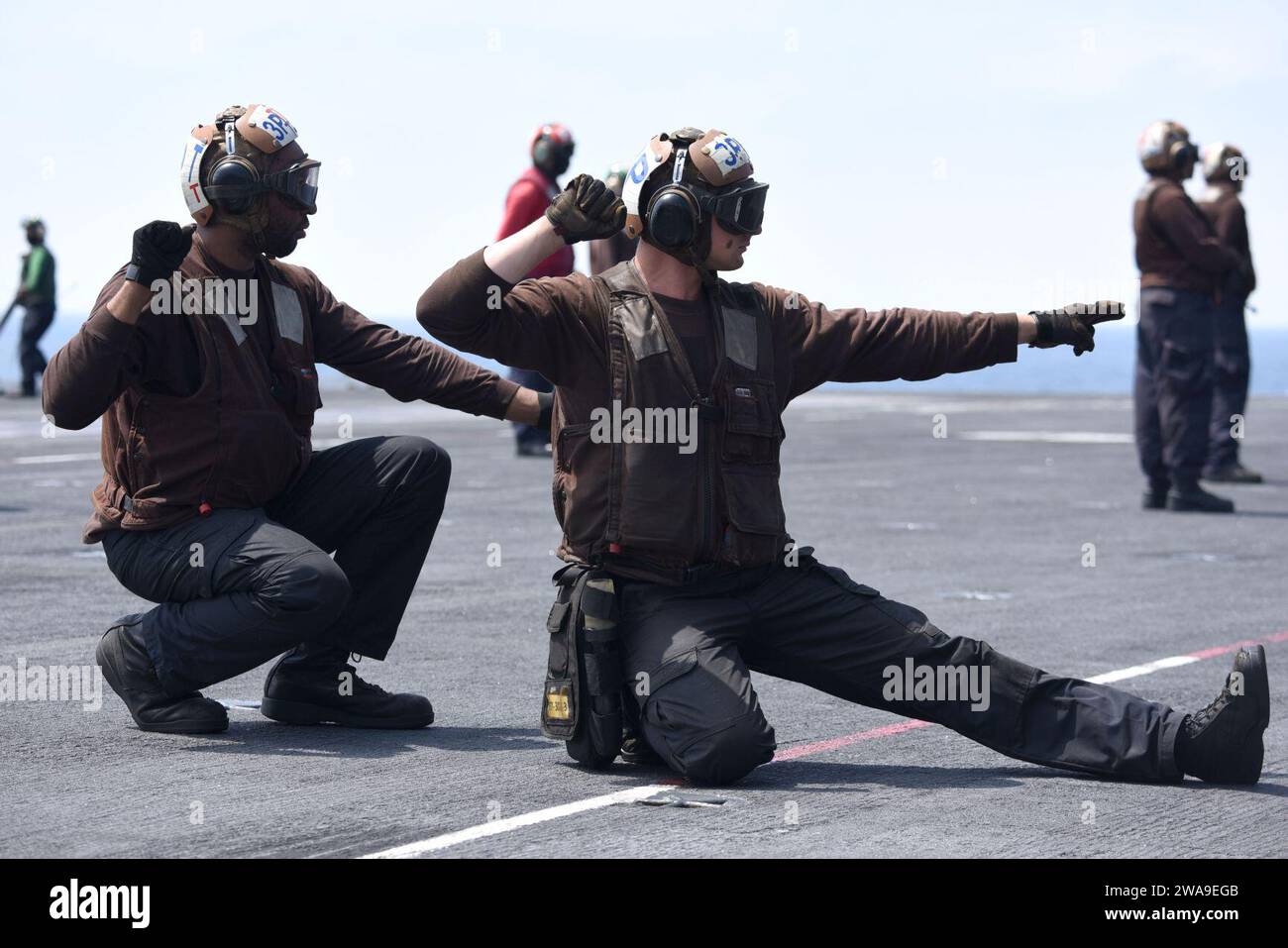 Military signal operations hi-res stock photography and images - Alamy