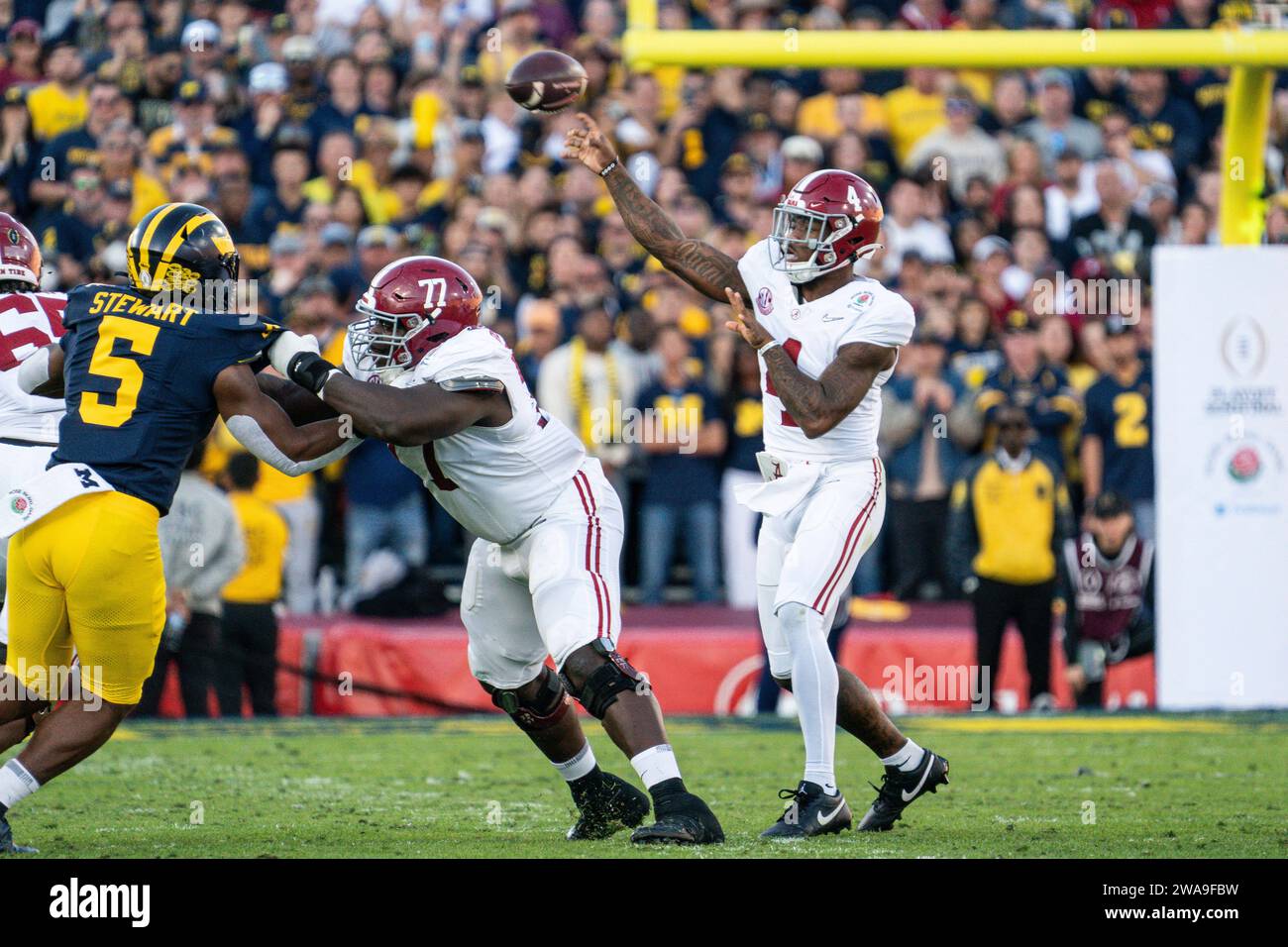 Alabama Crimson Tide quarterback Jalen Milroe (4) throws a pass during the CFP Semifinal at the ...
