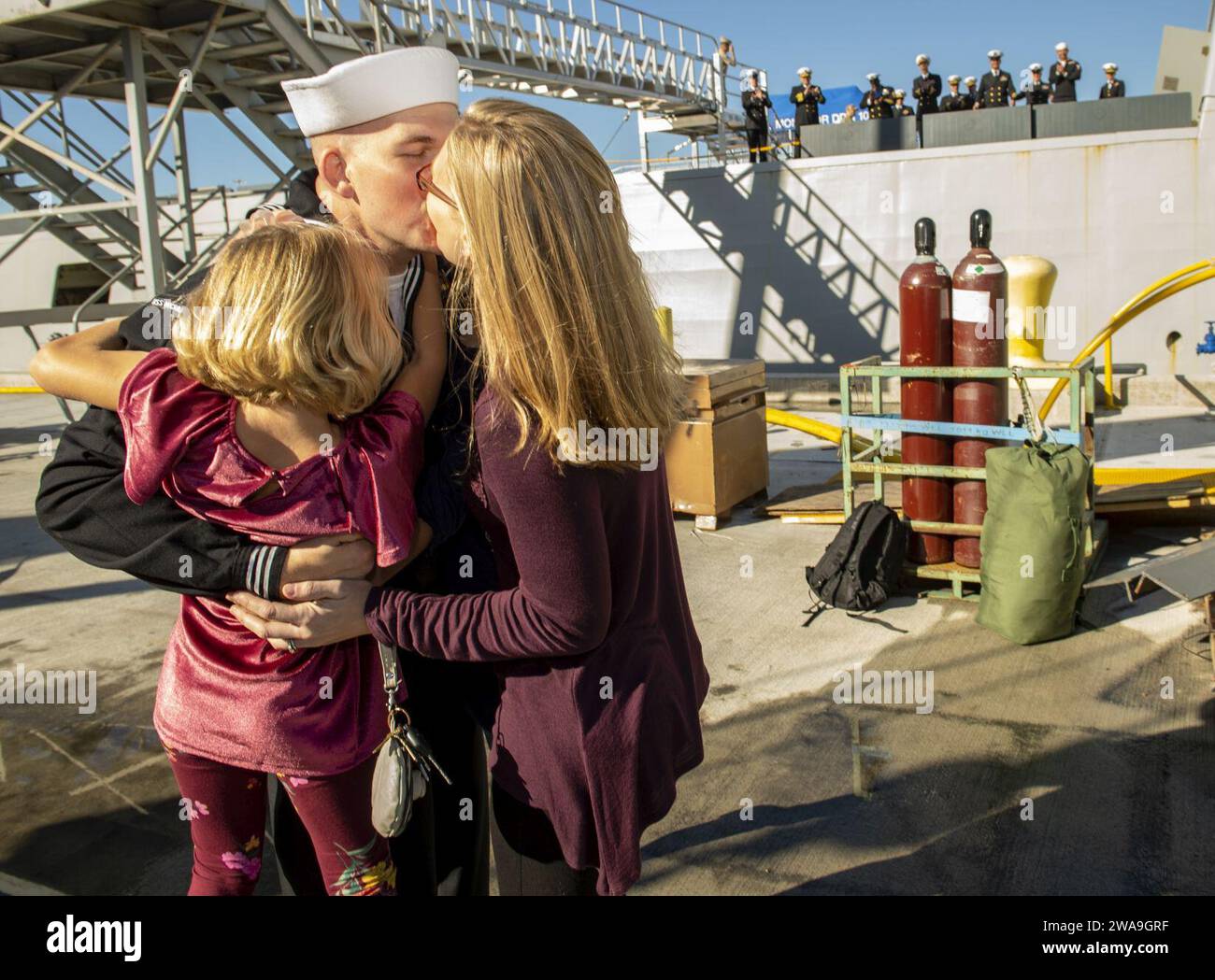 US military forces. 181207TP834-0963 SAN DIEGO (Dec. 7, 2018) Sonar ...