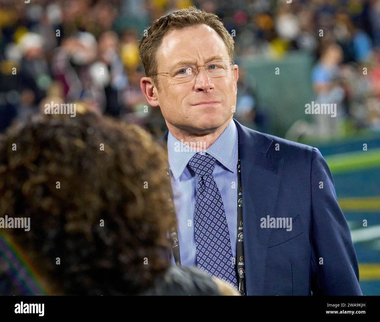 Big 10 Network studio host Dave Revsine during the 2024 Rose Bowl in a ...