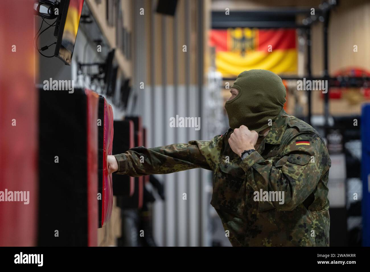Calw, Germany. 12th Dec, 2023. A member of the Special Forces Command ...