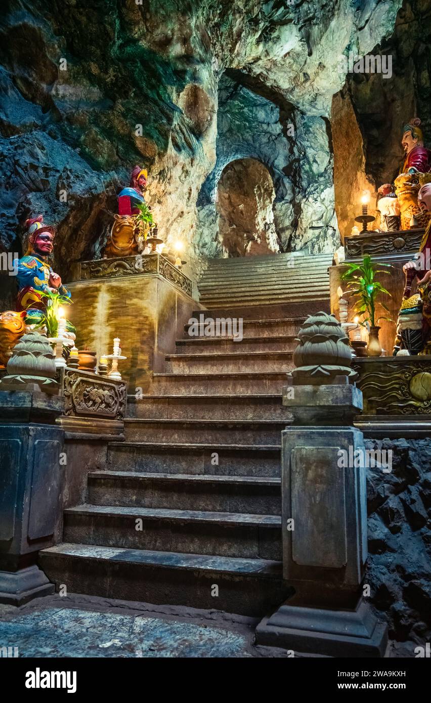 Underground marble cave hi-res stock photography and images - Alamy