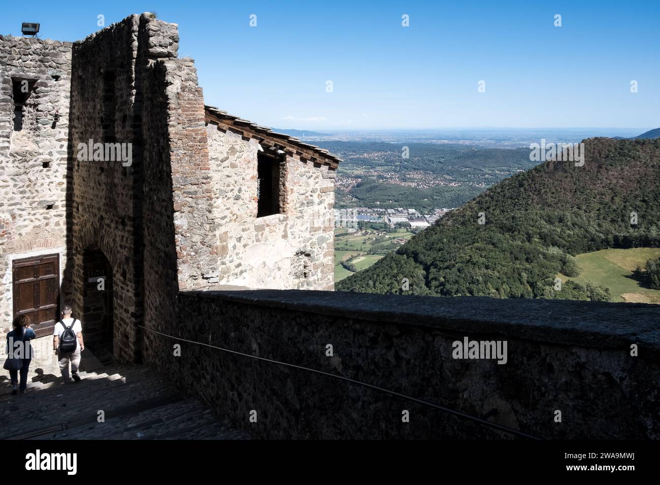 Metropolitan city of turin landmarks hi-res stock photography and ...