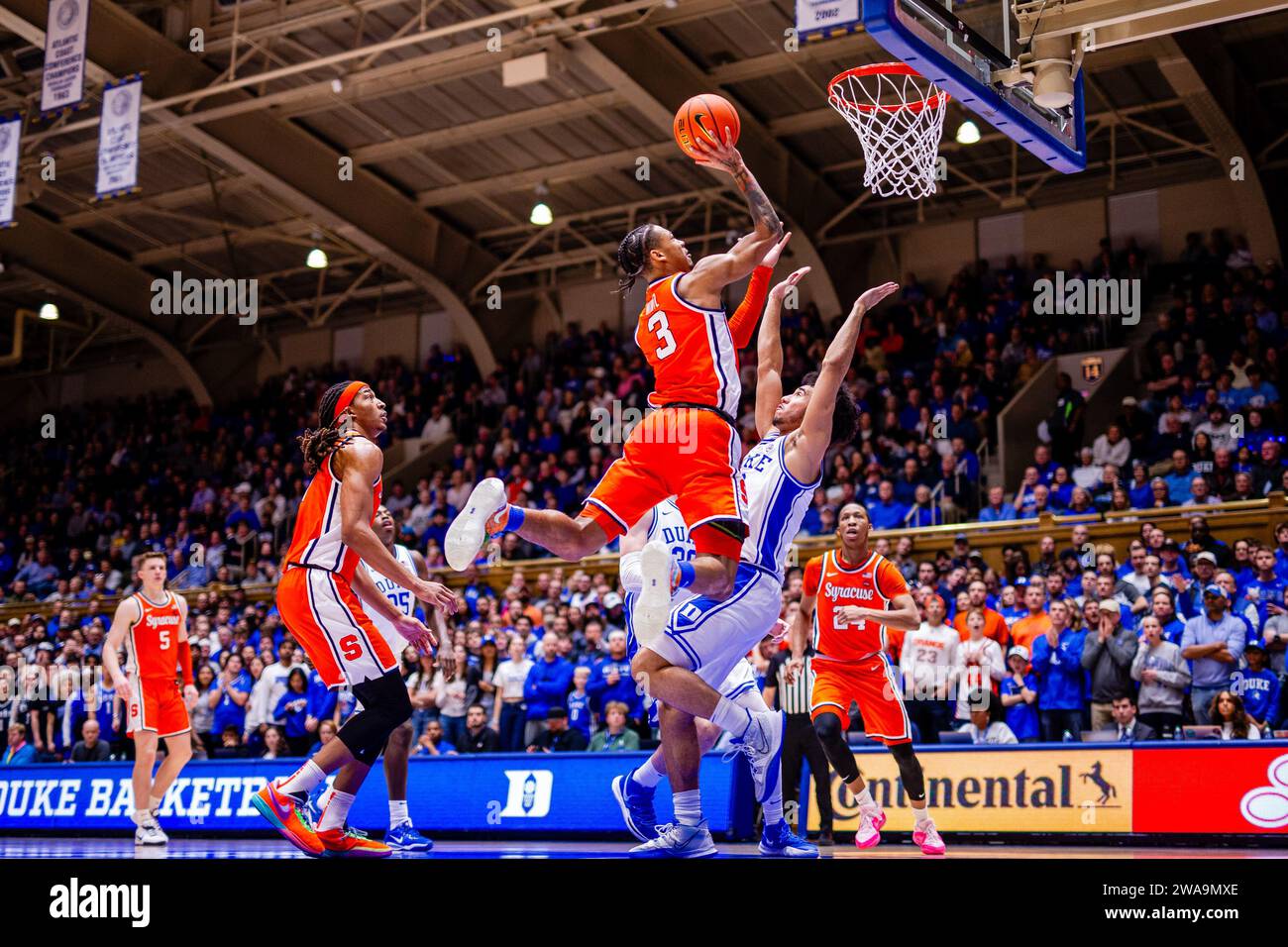 Durham, NC, USA. 2nd Jan, 2024. Syracuse Orange guard Judah Mintz (3 ...