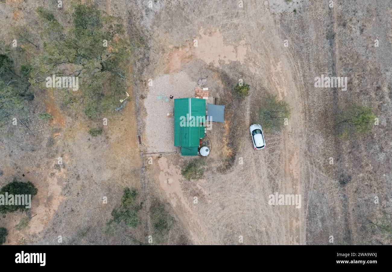 Isolated house in the country hi-res stock photography and images - Alamy