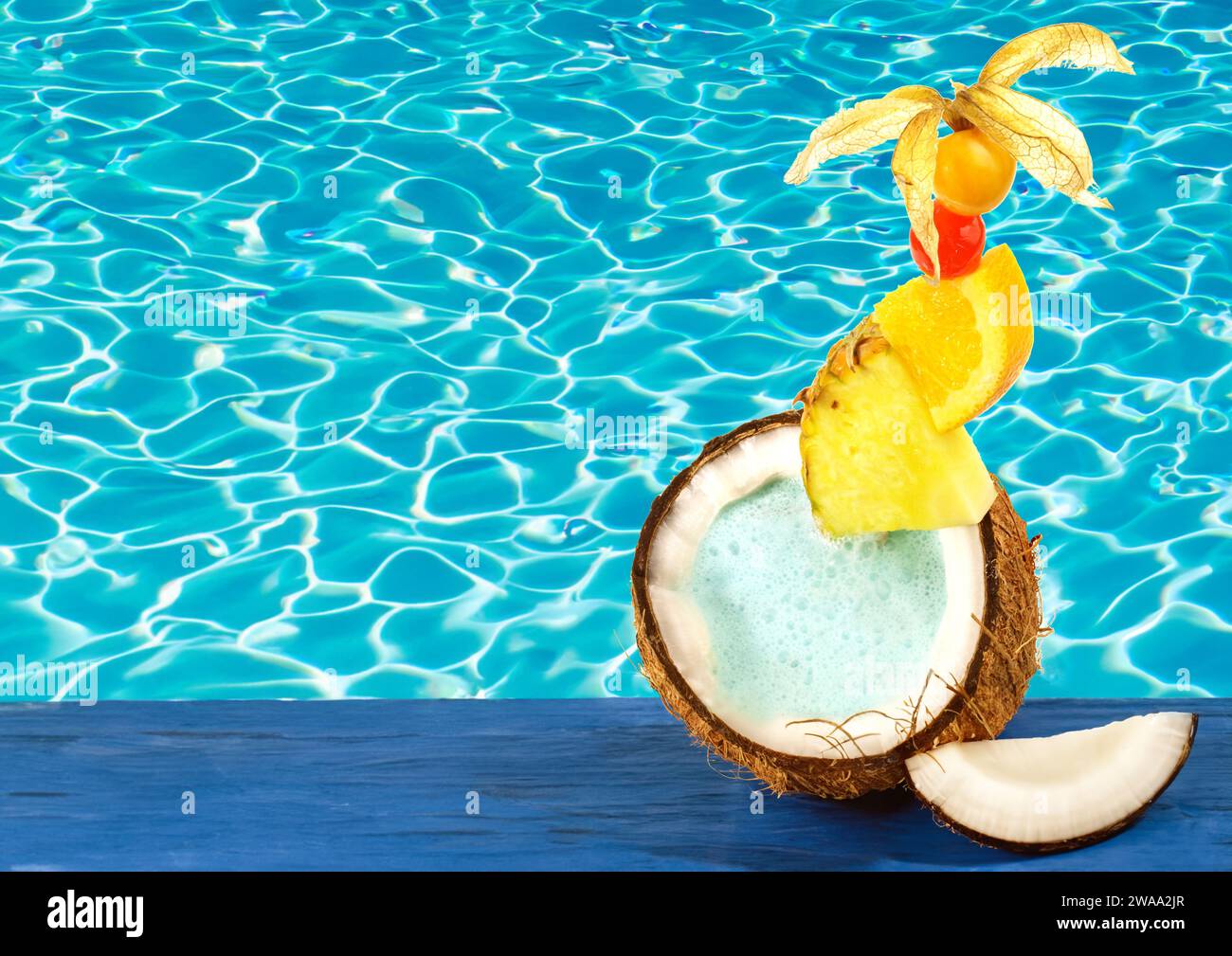 Pina colada pool hi-res stock photography and images - Alamy