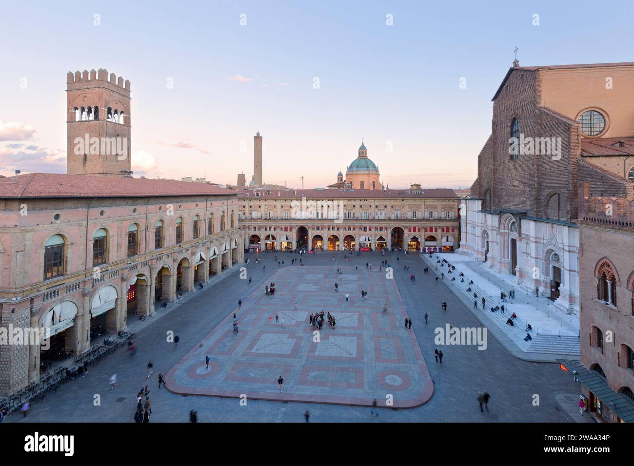 Medieval bologna aerial hi-res stock photography and images - Alamy