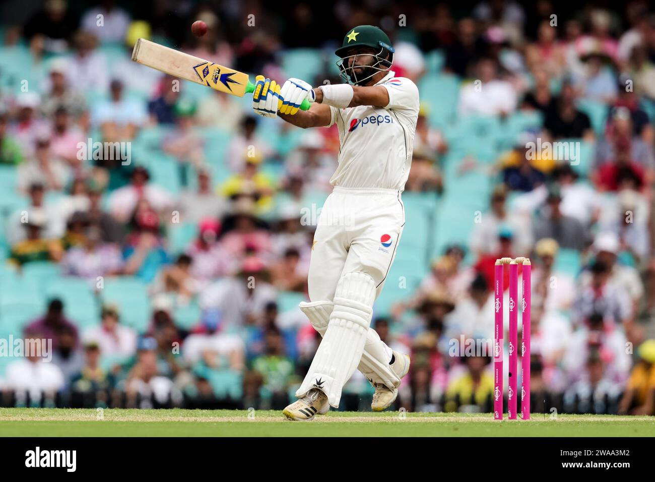 Sydney, Australia, 3 January, 2024. Aamir Jamal of Pakistan hits the ...