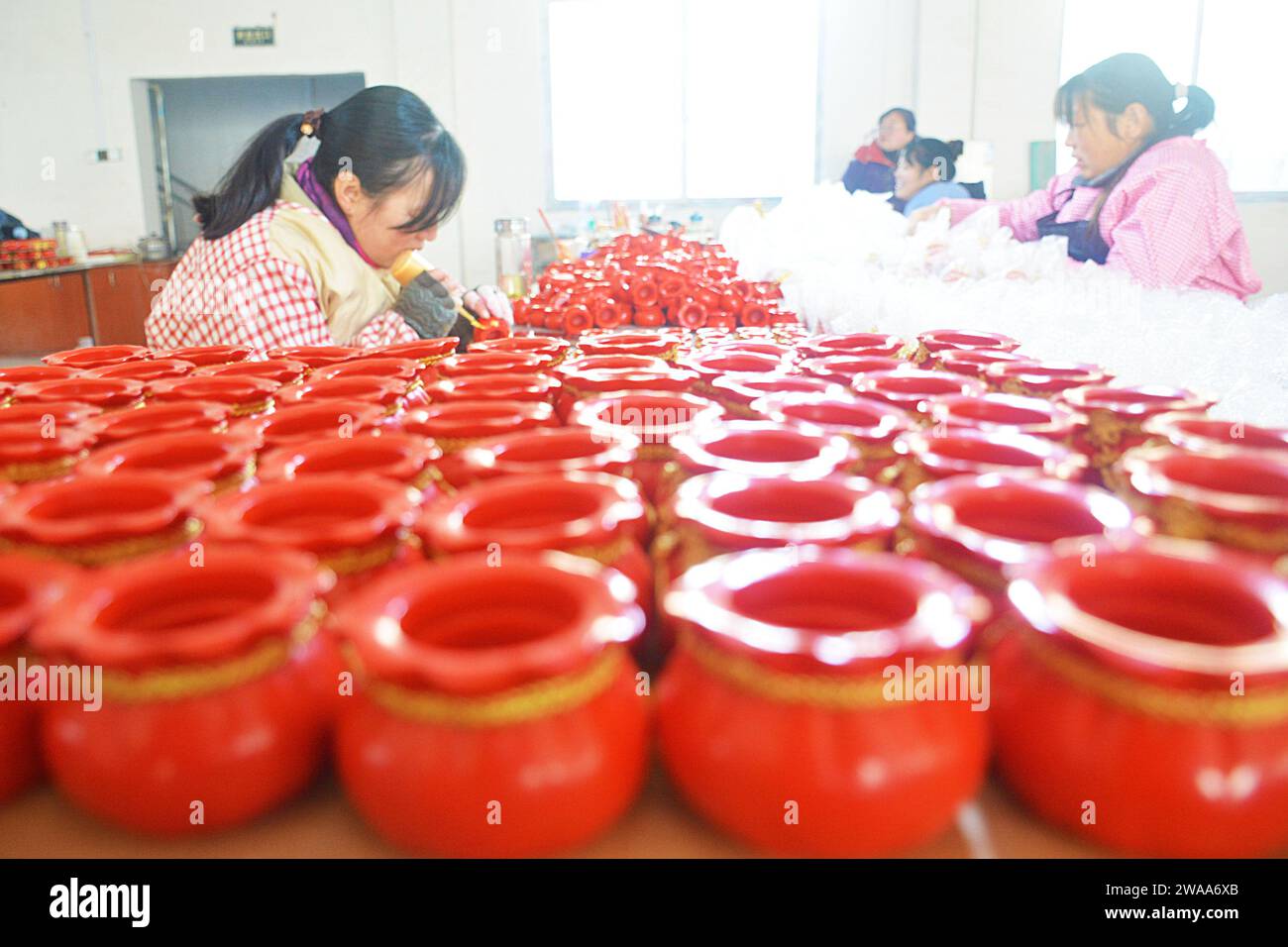 Handicrafts company hi-res stock photography and images - Alamy