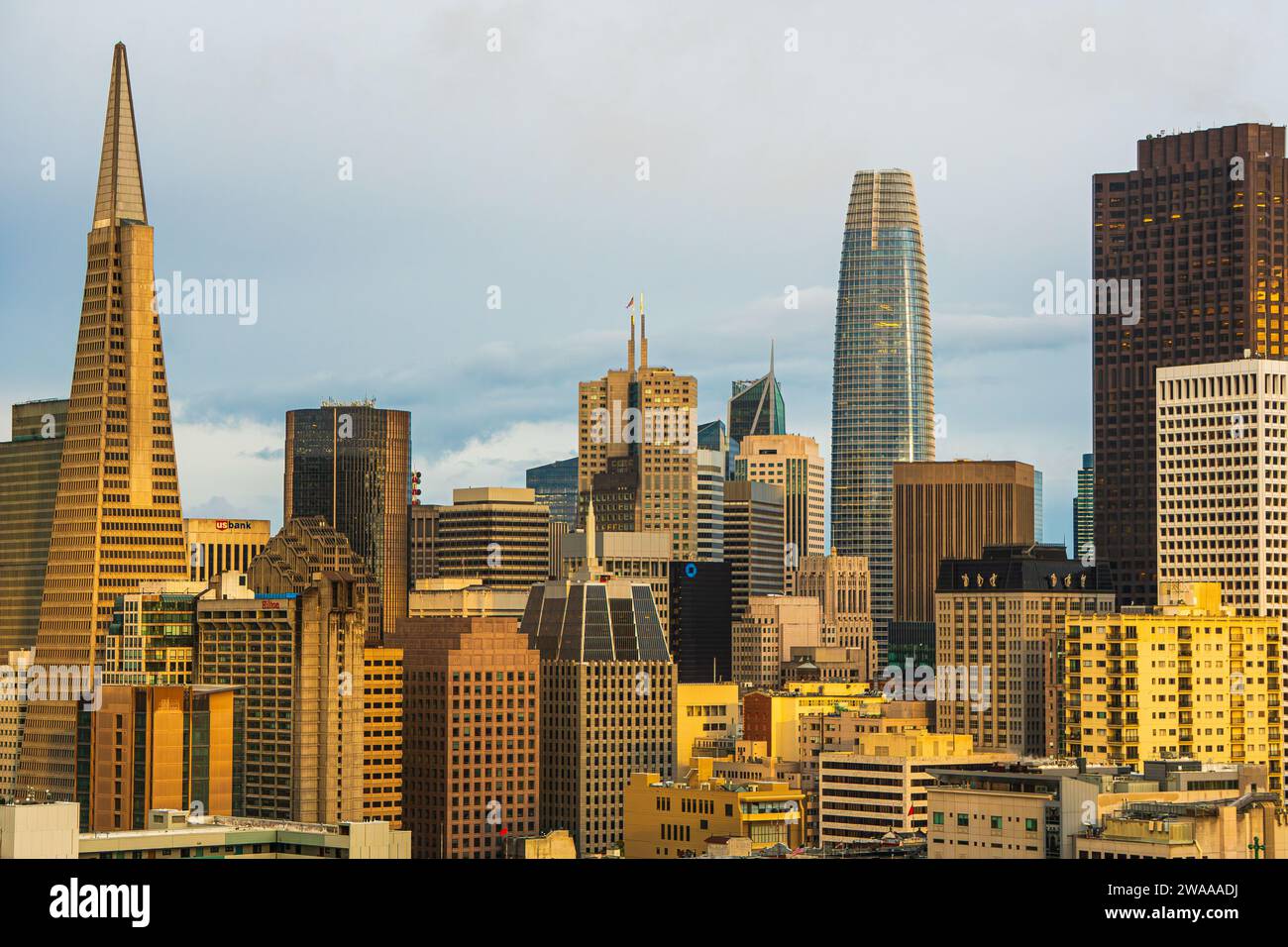 The skyline of the financial district of San Francisco, California at ...