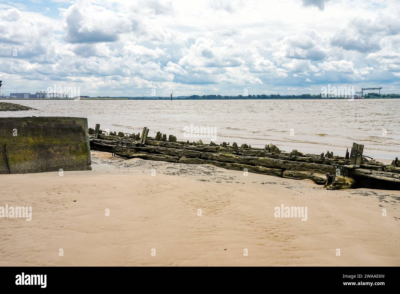 View of the Falkensteiner Ufer and the Polstjernan shipwreck ...