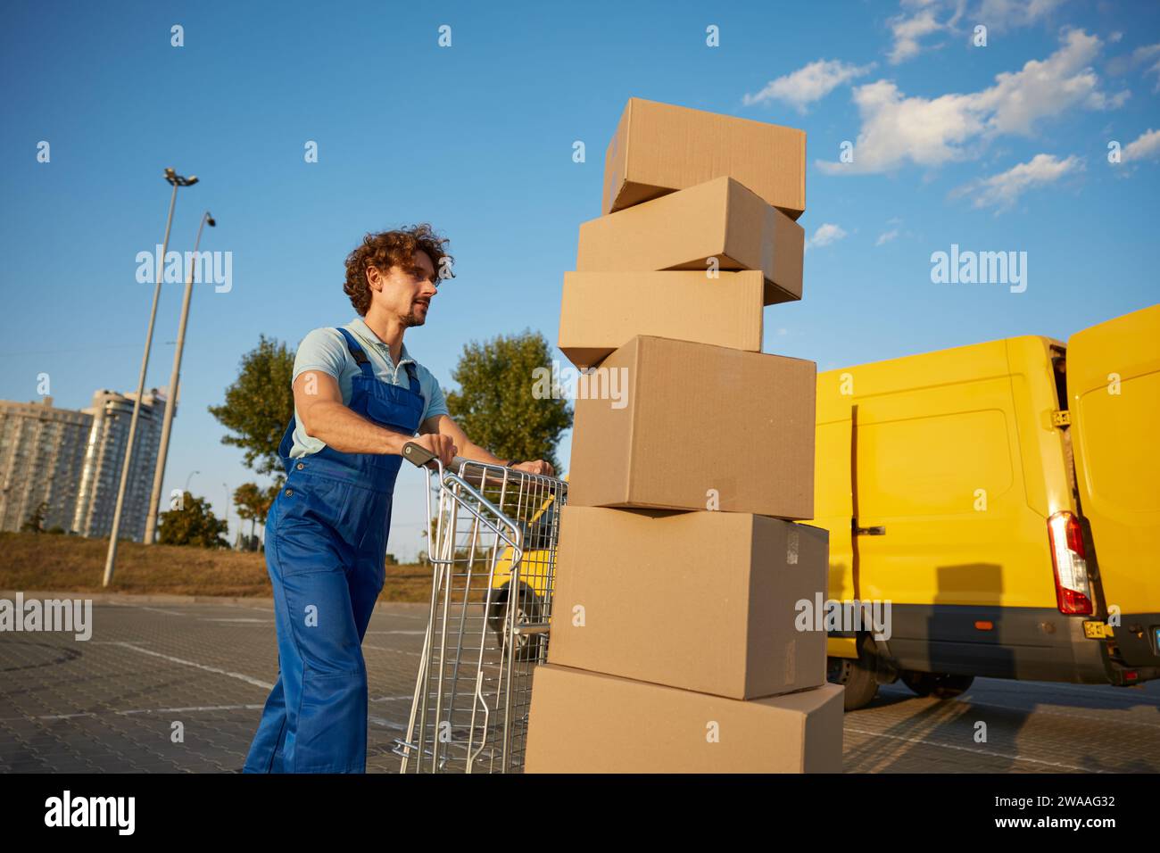 Cargo trolley box home hi-res stock photography and images - Alamy