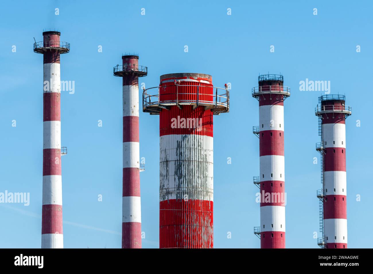 Funnels hi-res stock photography and images - Alamy