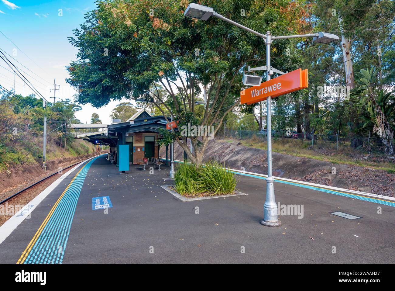 The island platform at Warrawee Railway Station on the T1 line on ...