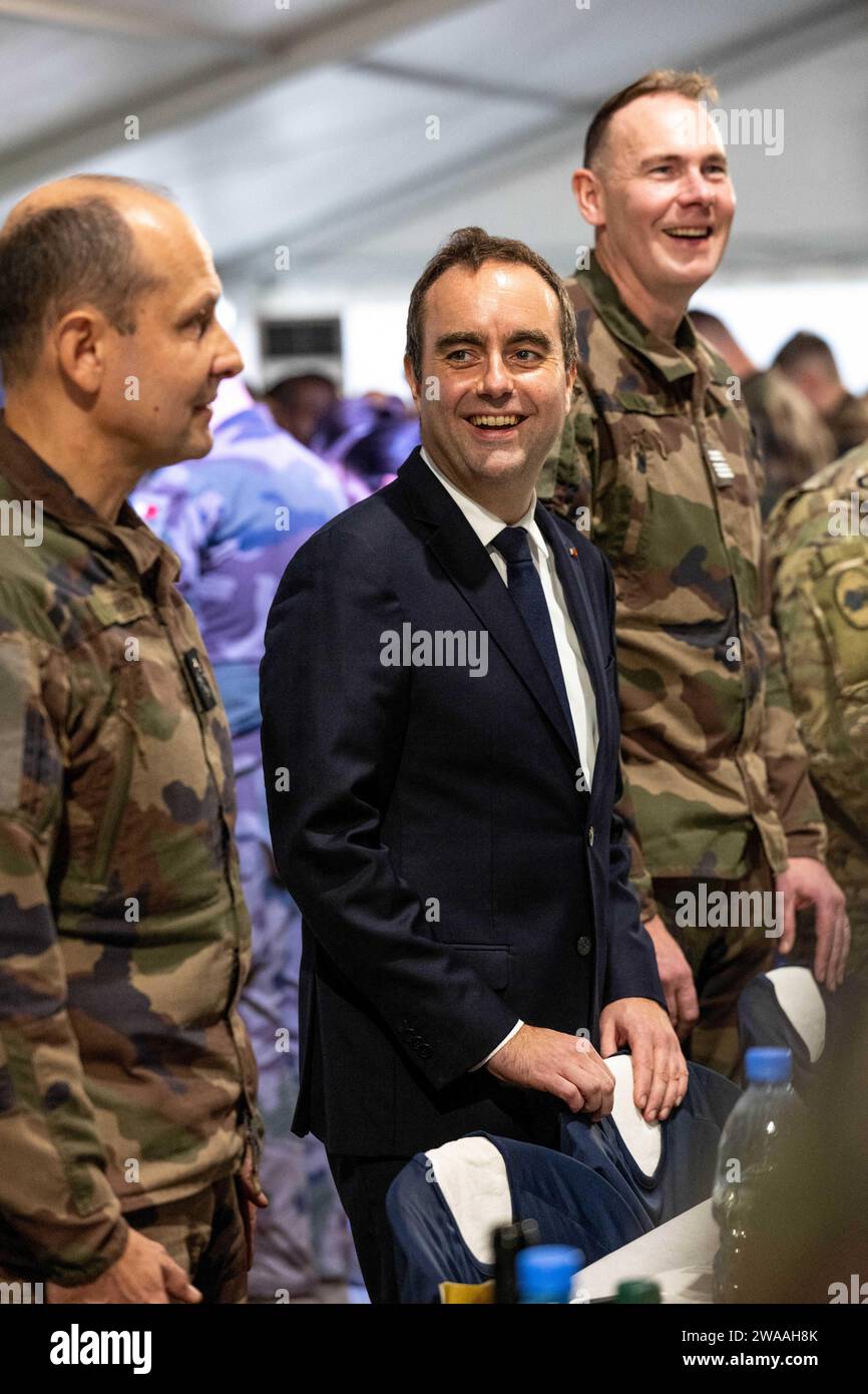 Deir Kifa, Lebanon. 01st Jan, 2024. French army minister Sebastien ...