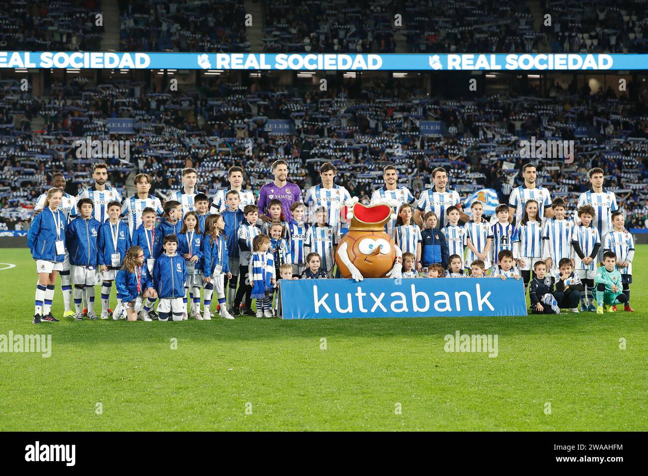 Real sociedad reale arena fans hi-res stock photography and images - Alamy