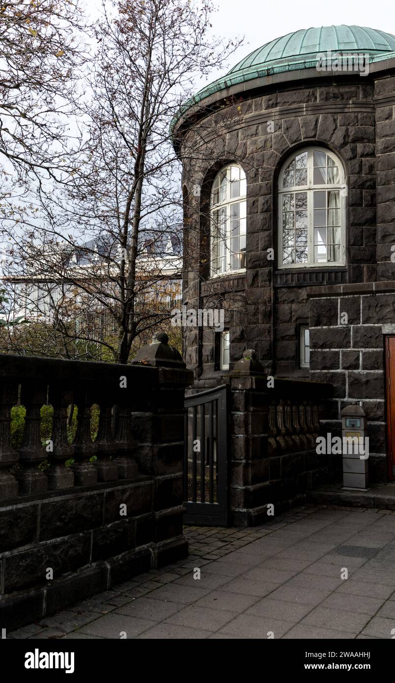Reykjavik parliament building hi-res stock photography and images - Alamy