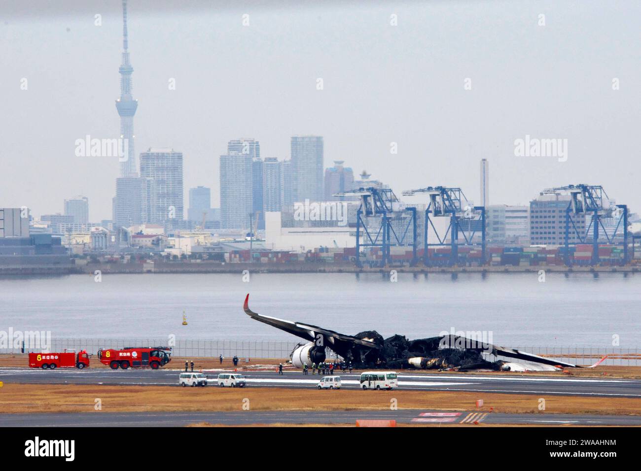 Beim Zusammenstoß eines Airbus A350 von Japan Airlines und einer ...