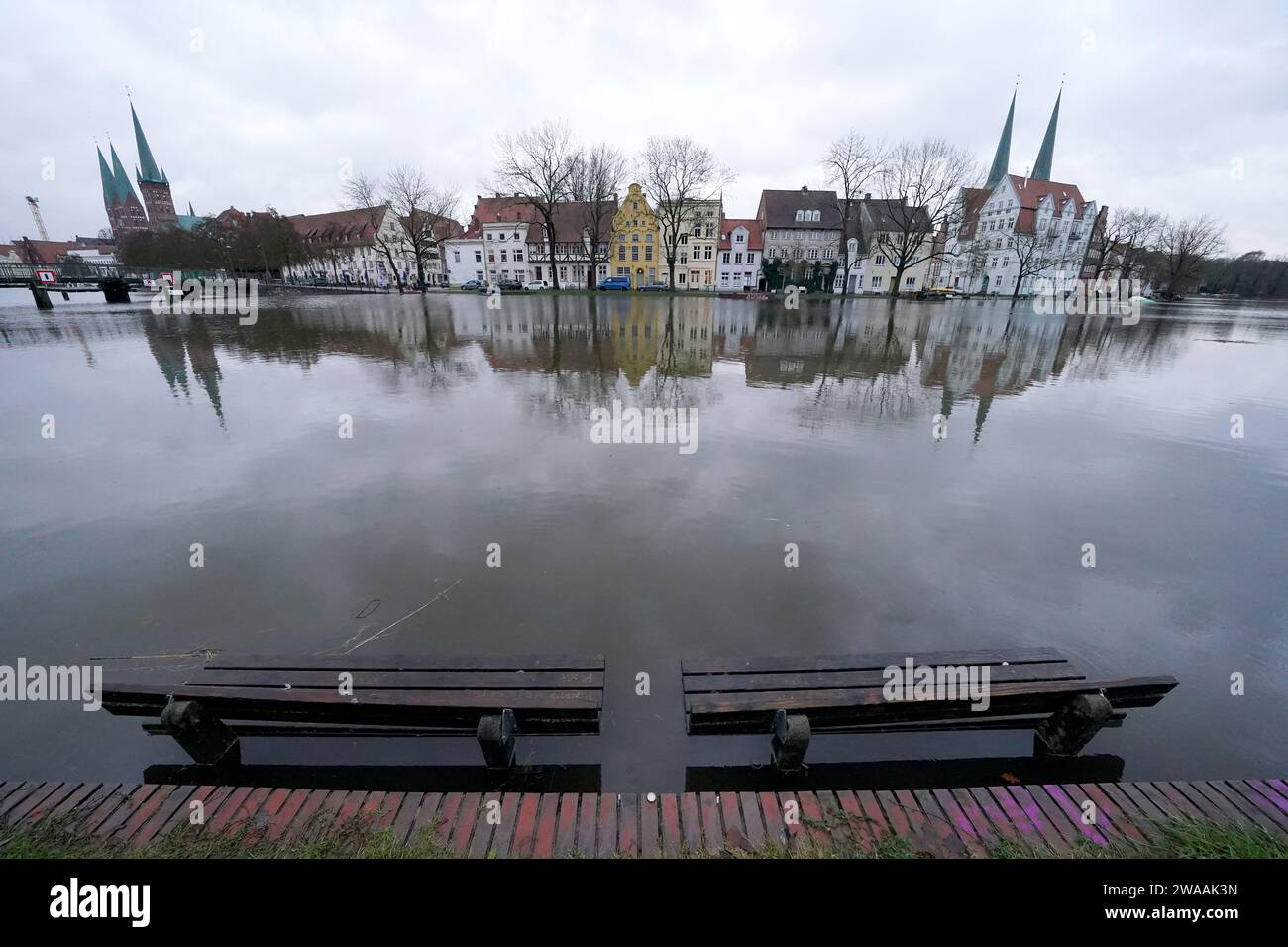 Lubeck, Germany. 03 January 2024, Schleswig-Holstein, Lübeck: Park ...