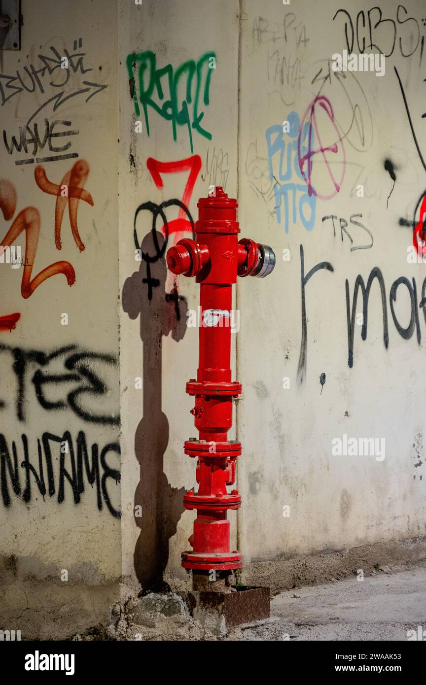 Fire hydrant spray hi-res stock photography and images - Alamy
