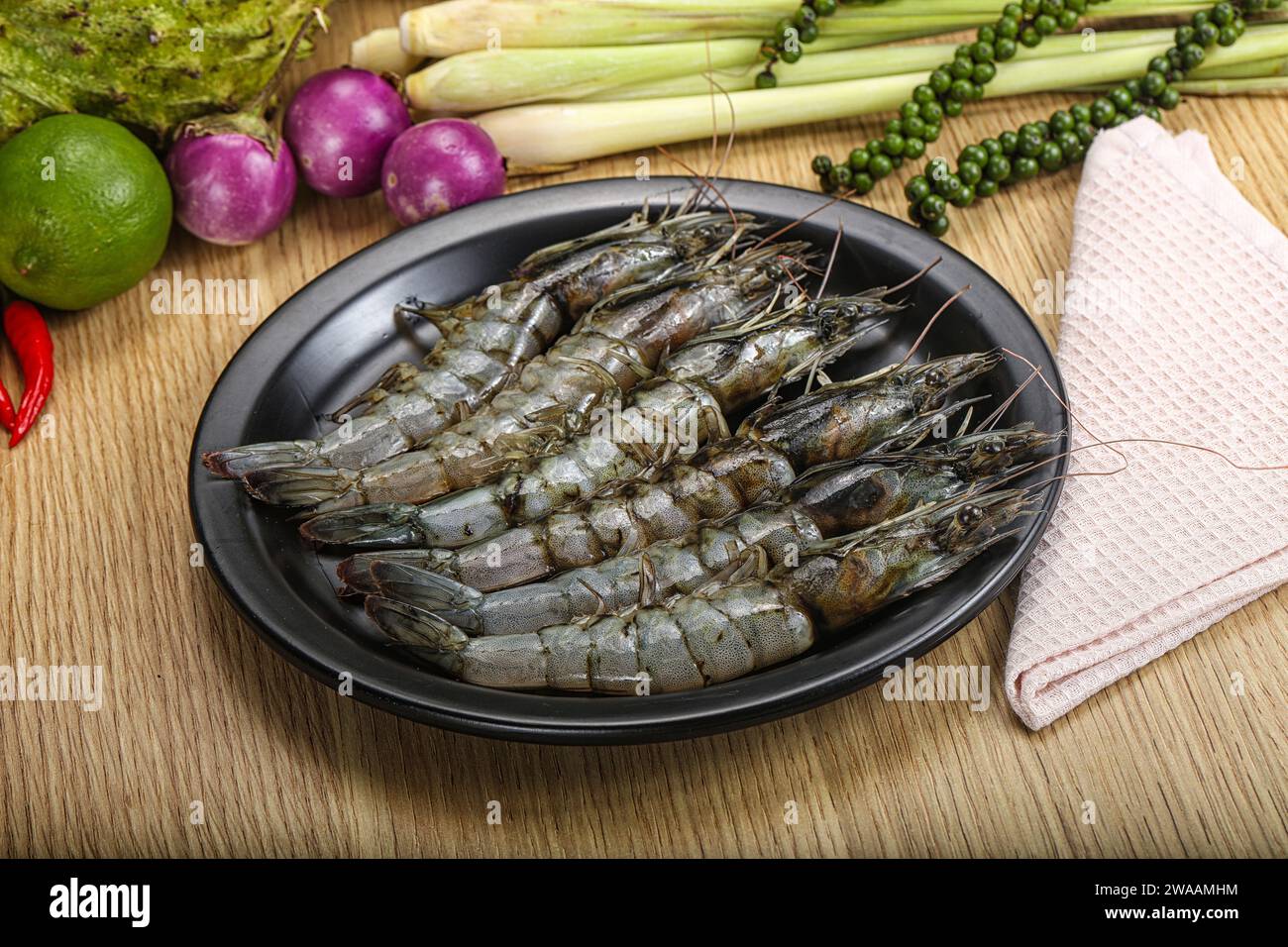 Fresh raw uncooked big tiger prawn Stock Photo - Alamy