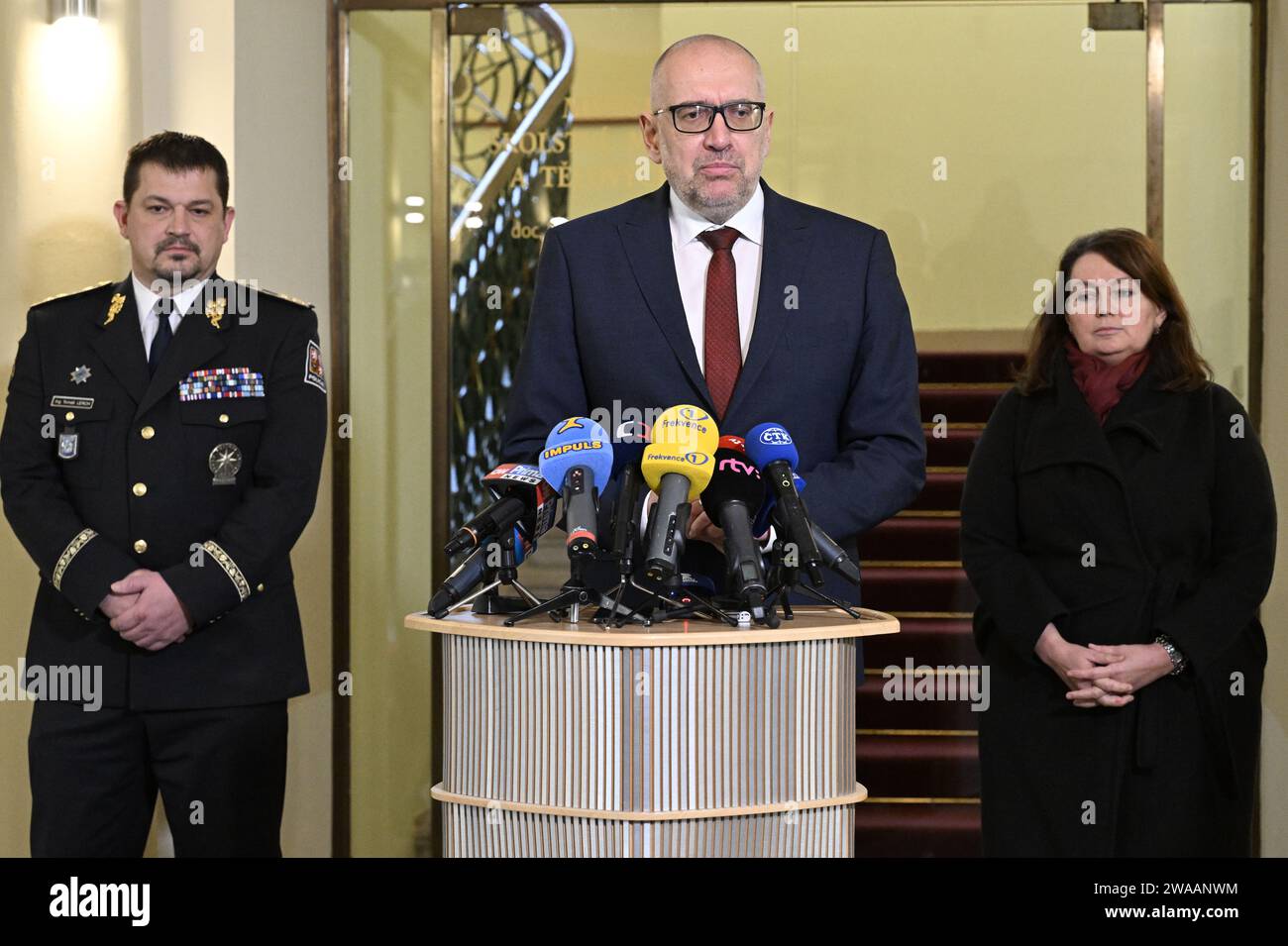 University president board meeting hi-res stock photography and images ...