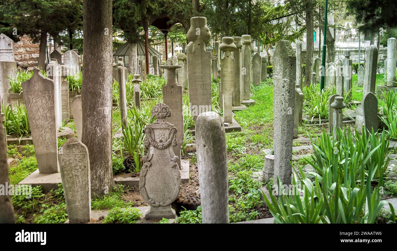 Eyup cemetery istanbul hi-res stock photography and images - Alamy