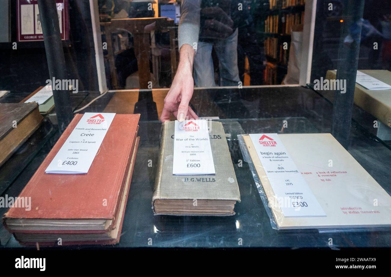 A rare first edition copy of HG Wells War of the Worlds book for sale ...