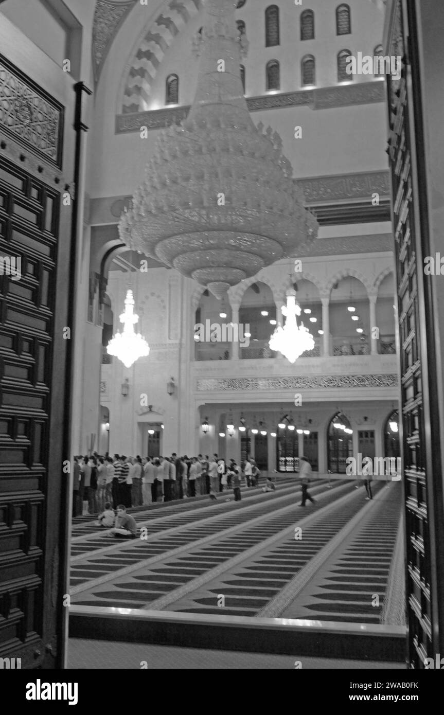 Beirut mosque Black and White Stock Photos & Images - Alamy