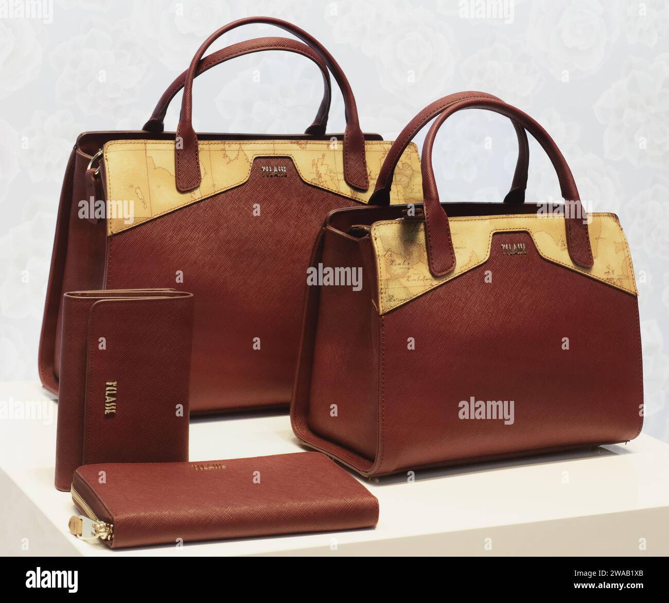 Prima in classe hi-res stock photography and images - Alamy