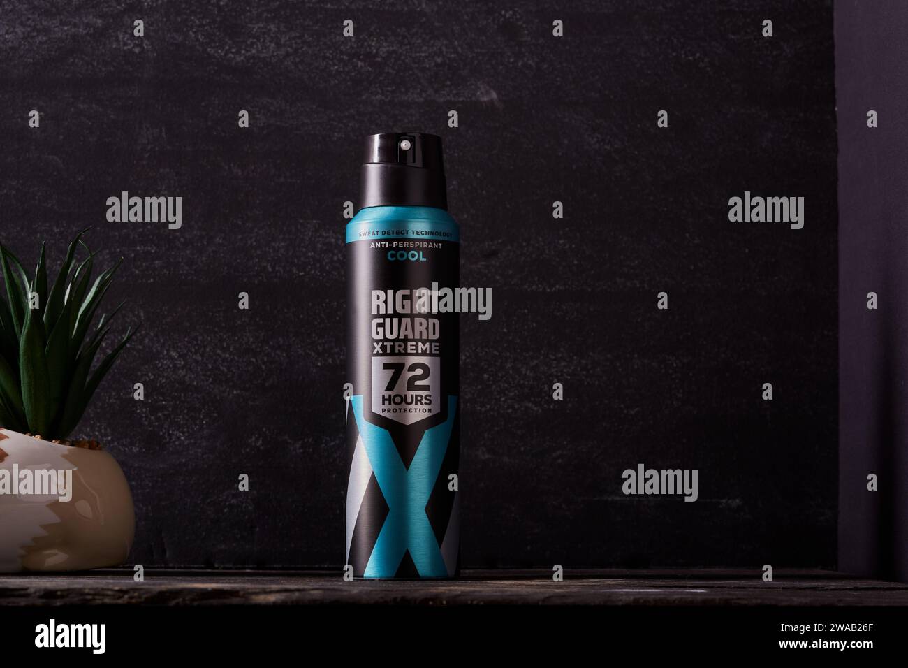 Thriving brands llc hi-res stock photography and images - Alamy