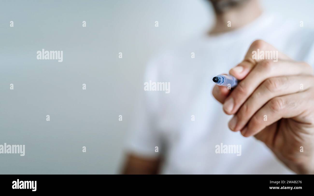 Ready for signature hi-res stock photography and images - Alamy