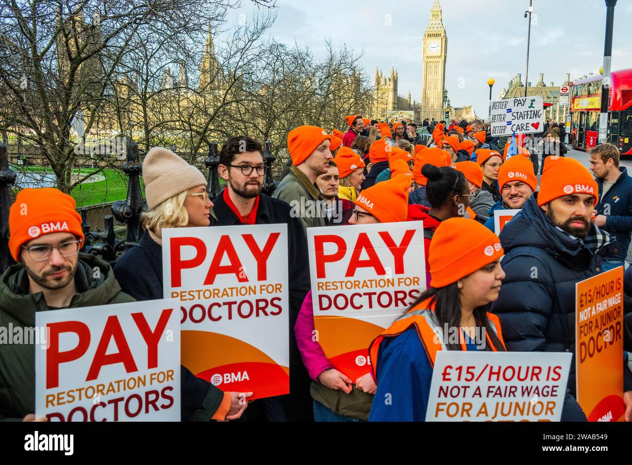 Junior doctor strike 2024 hi-res stock photography and images - Alamy