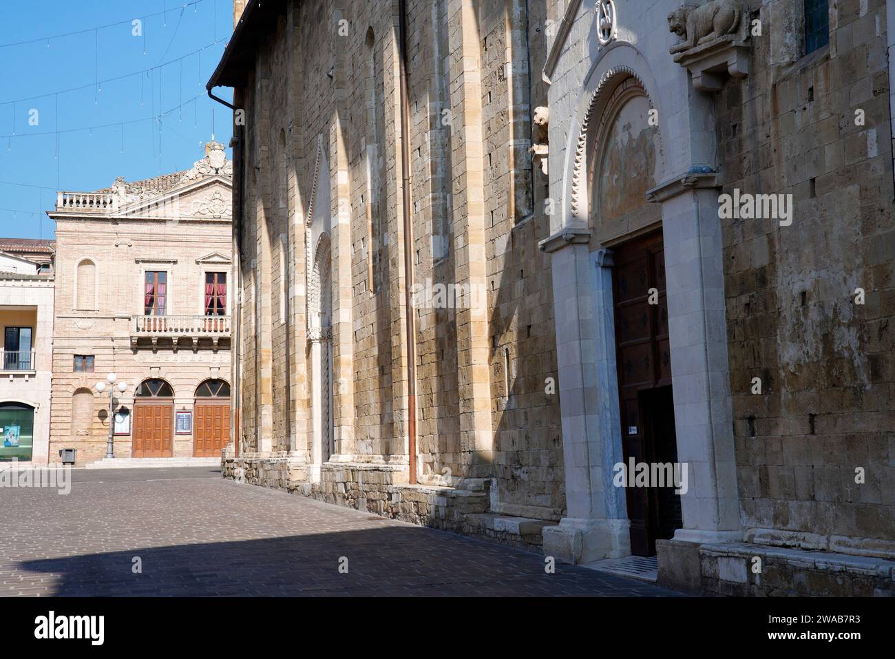Atri italy hi-res stock photography and images - Alamy