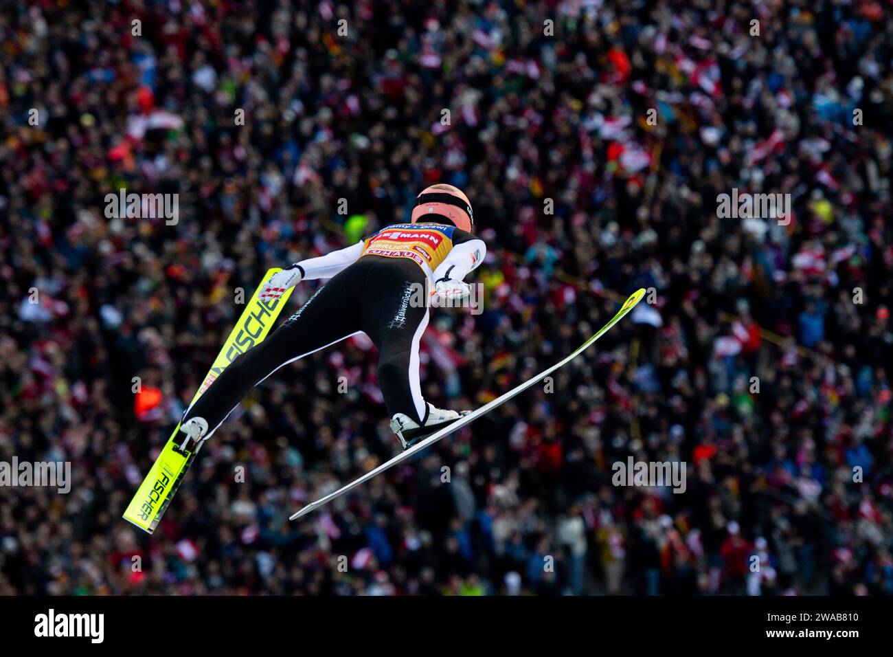 Stefan Kraft (Oesterreich) vor Fans im Stadion, AUT, Bergiselspringen ...