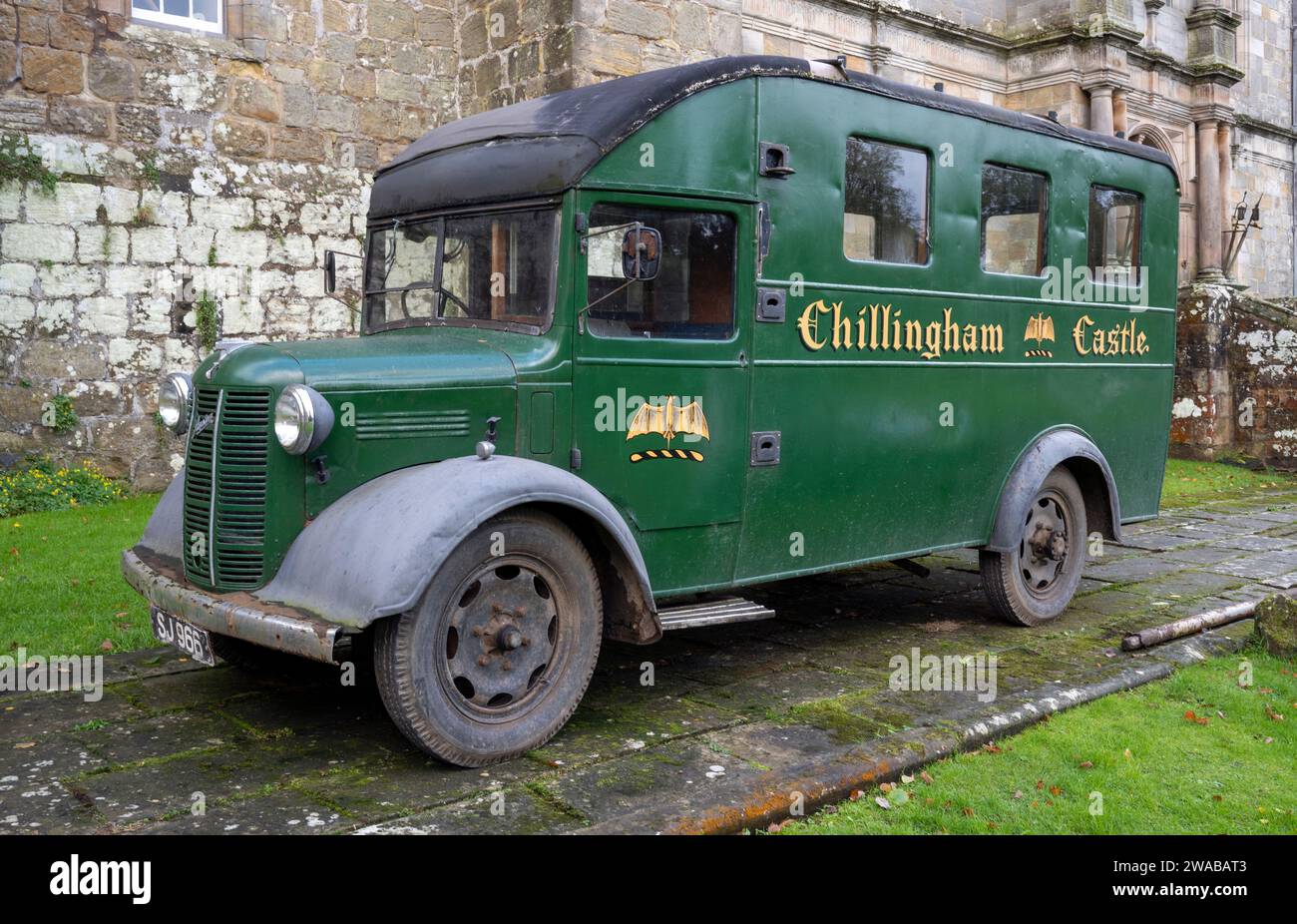1950s austin bus hi-res stock photography and images - Alamy