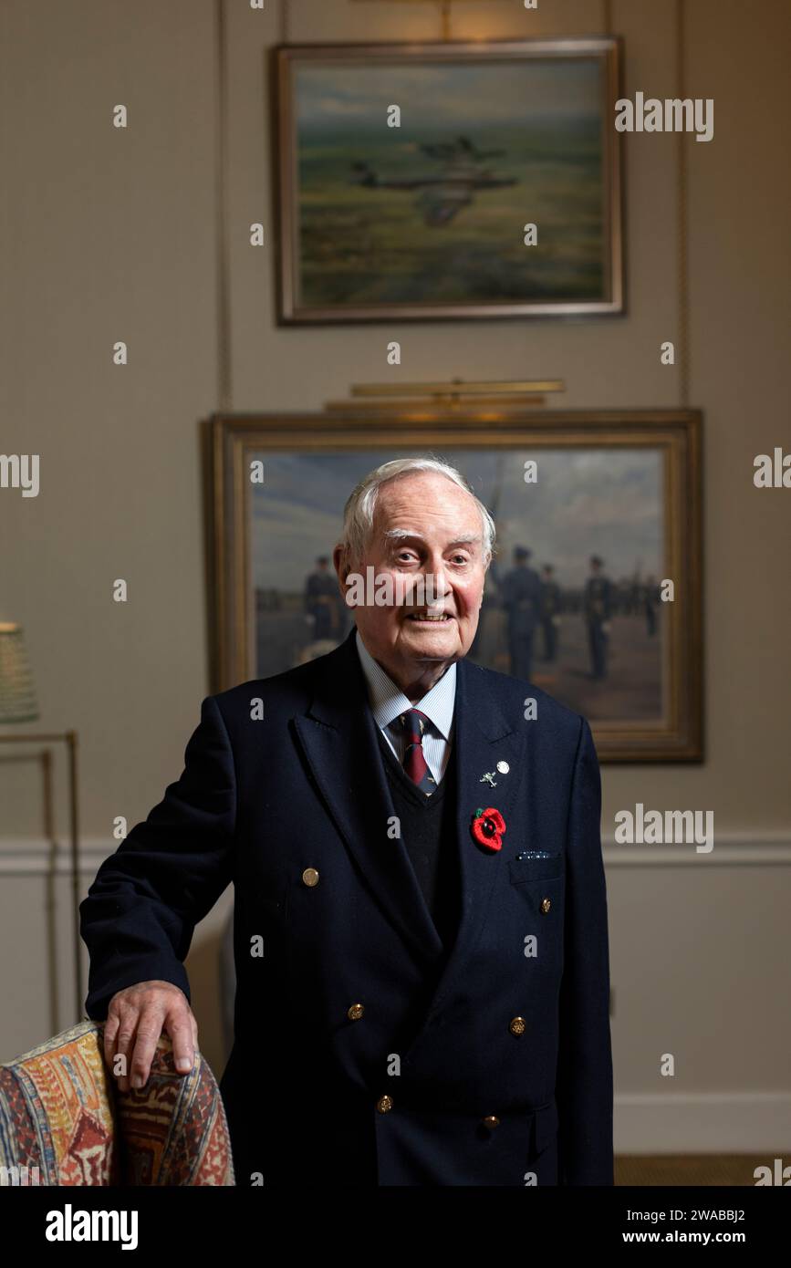 Colin bell raf pilot hi-res stock photography and images - Alamy